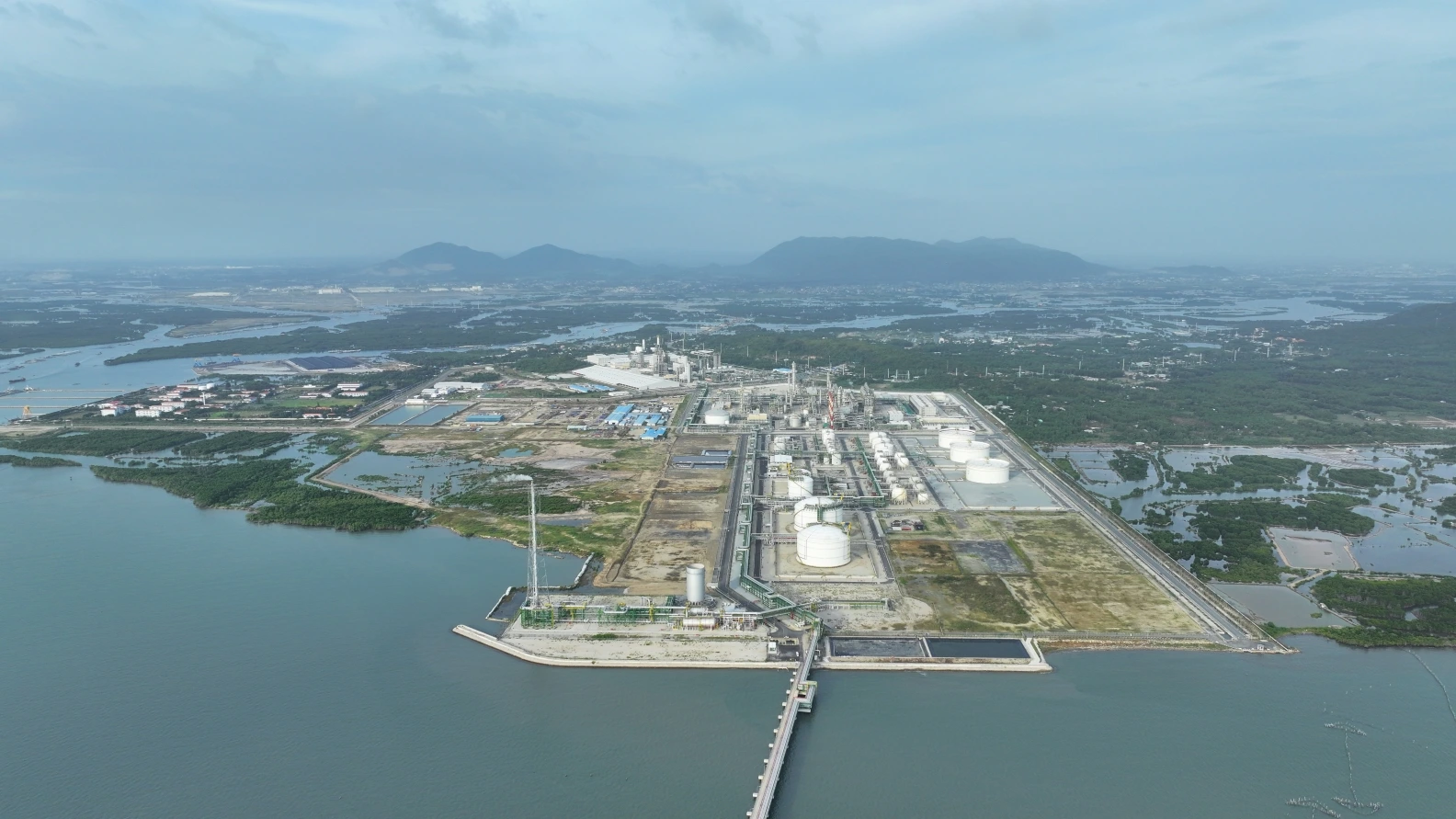 SCGC’s LSP, Vietnam's First Fully Integrated Petrochemical Complex ...